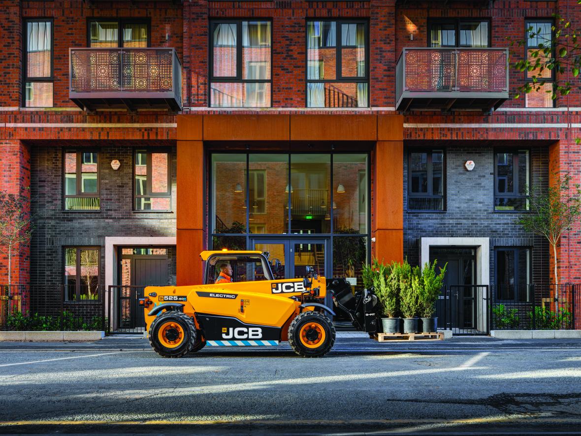 JCB lanceert elektrisch aangedreven programma - GreenTechPower