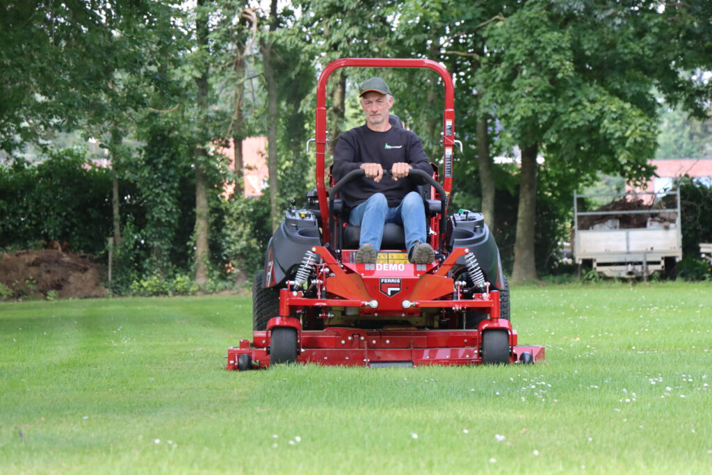 La tondeuse zéro turn Ferris IS6200: the sky is the limit - GreenTechPower