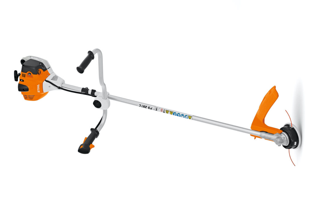 De nieuwe STIHL FS 261 C-E benzinebosmaaier voor landschapsonderhoud ...