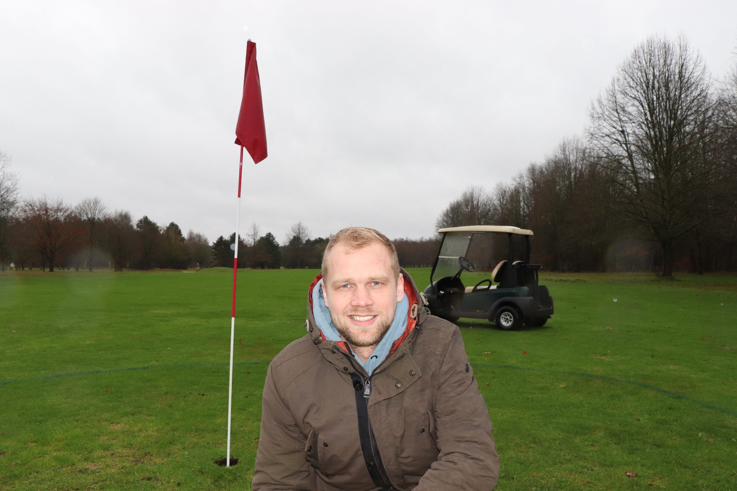 Entretenir un parcours de golf de 100 ha avec 6 greenkeepers ...